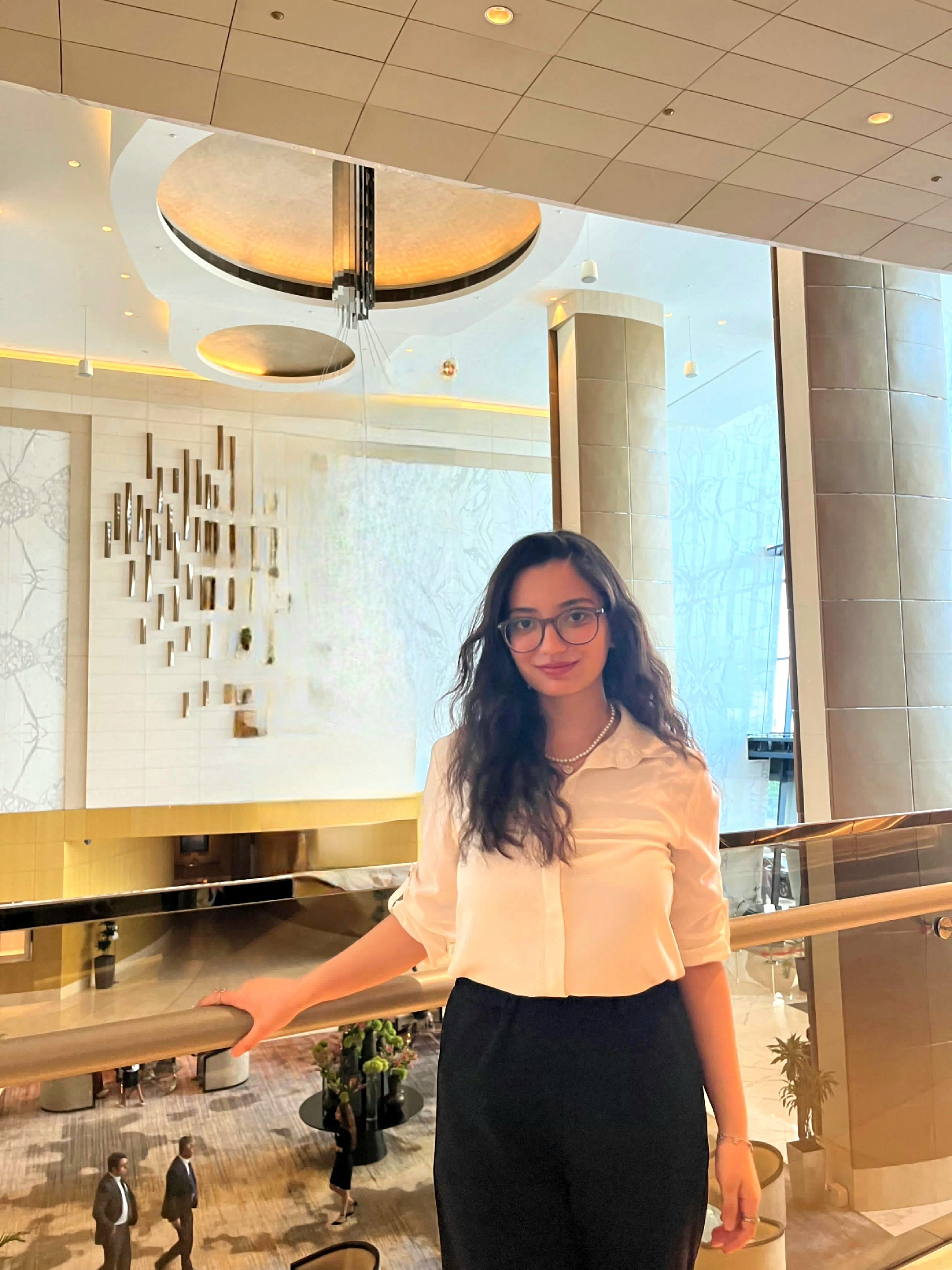 Sunbul Guliyeva – Medium