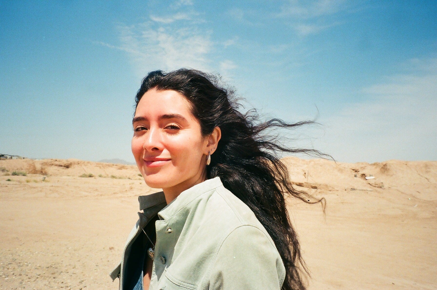 Paloma Santos – Medium