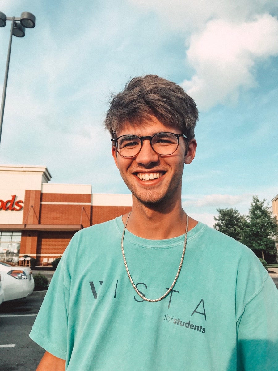 Alex Nugent – Medium