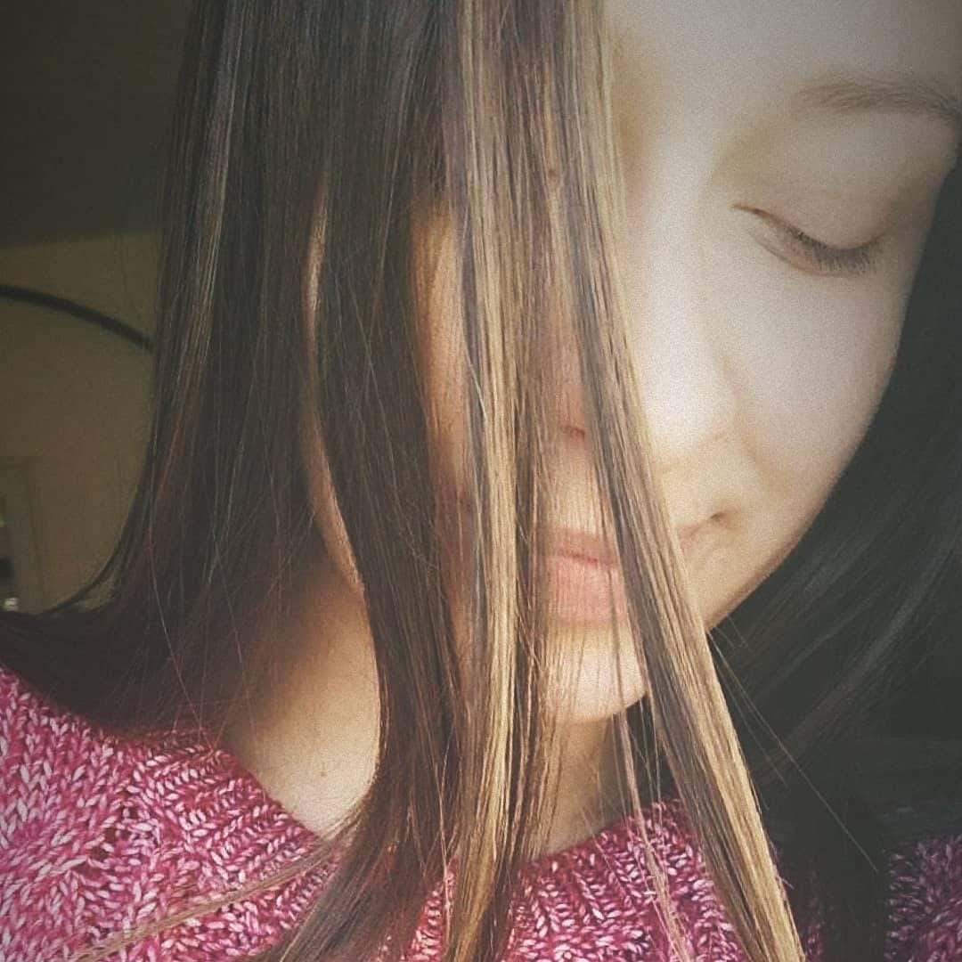 R. M. Ona – Medium