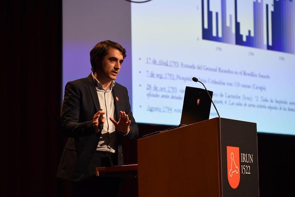 Adrian Hugo Aginagalde Llorente – Medium