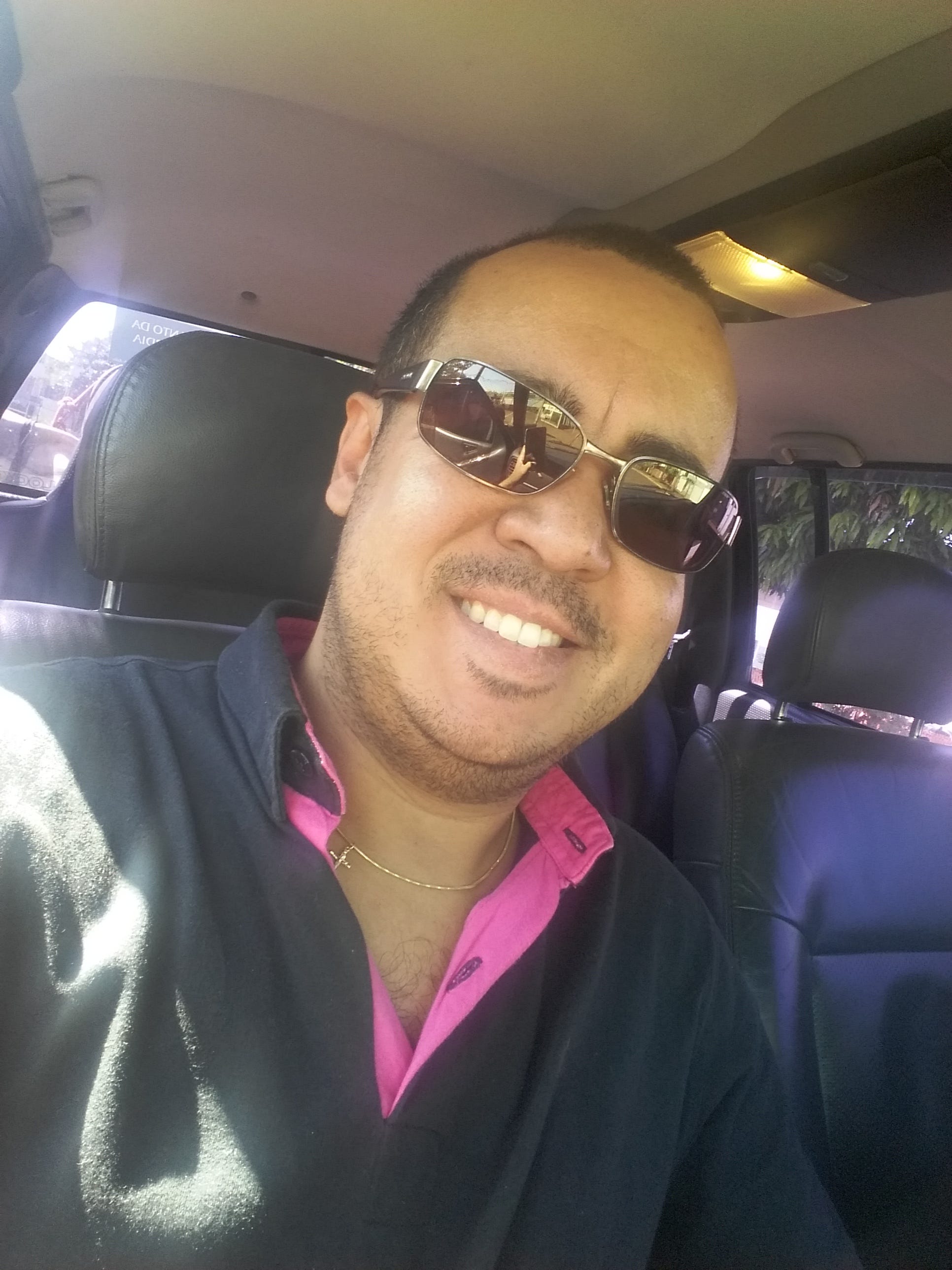 Cesar Silva – Medium