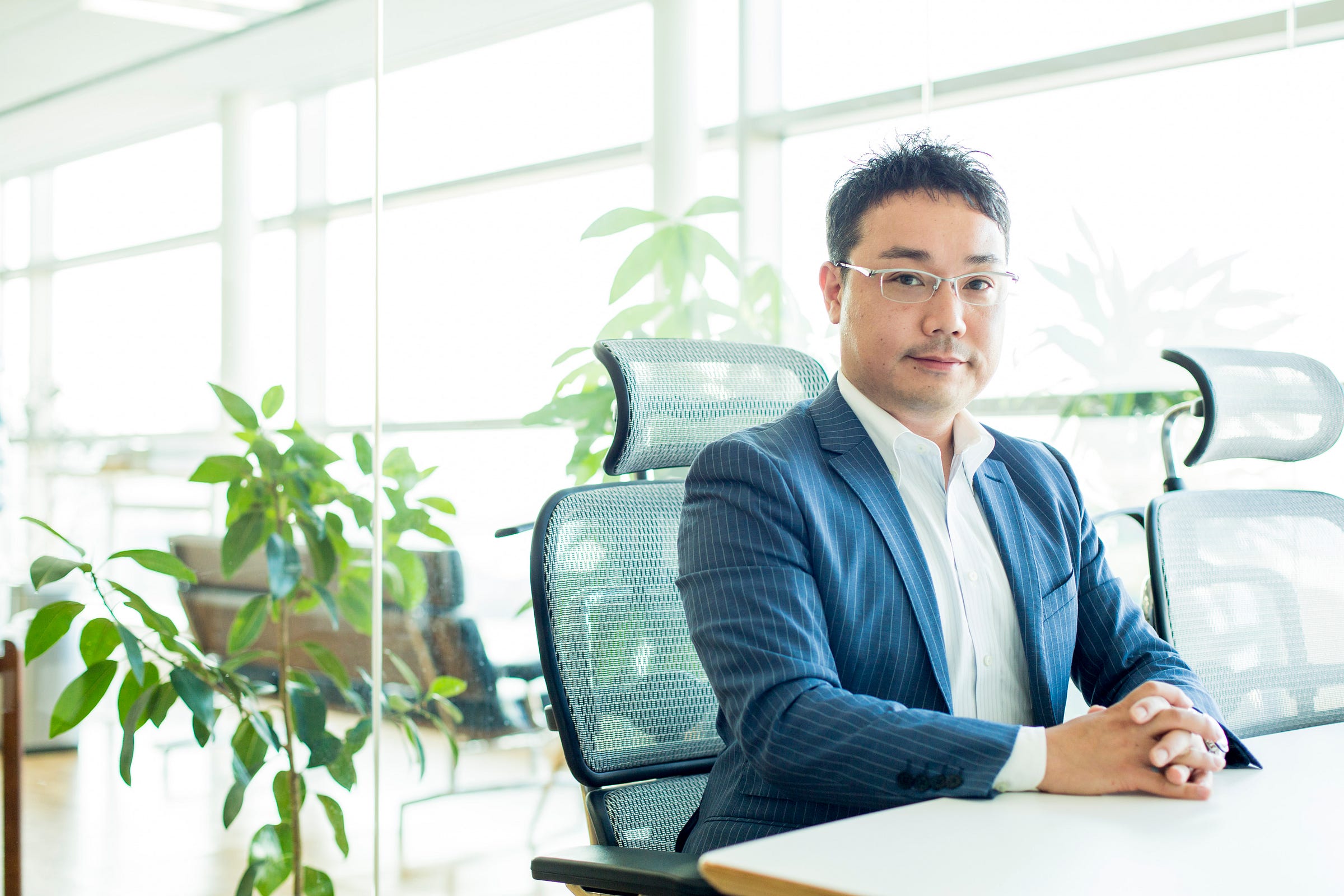Makoto Ishihara – Medium