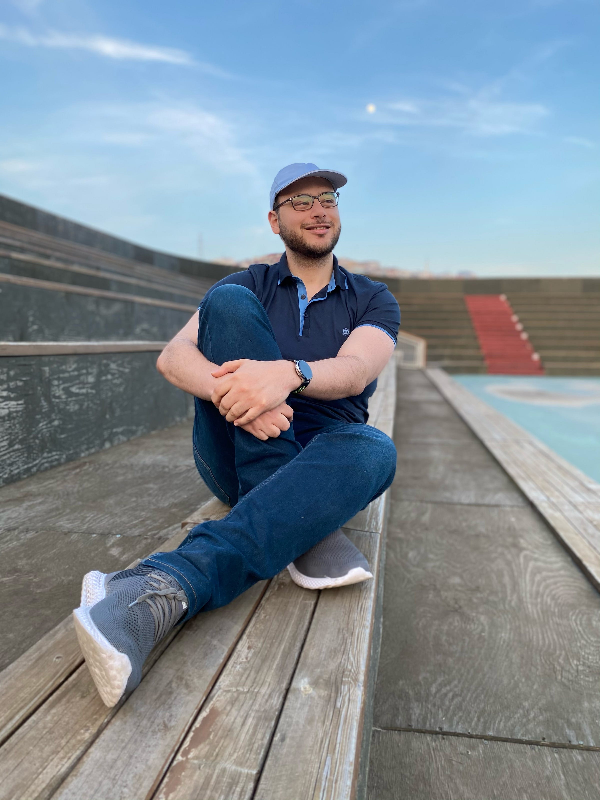 Hamdi Aktar – Medium