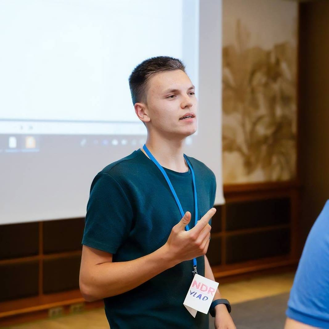 Vlad Albata – Medium