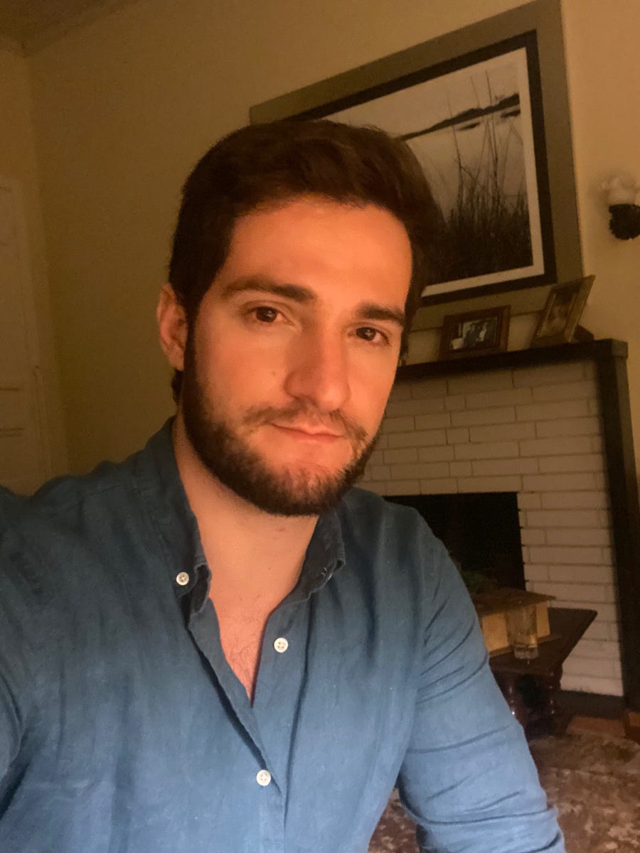 Everton Oliveira – Medium