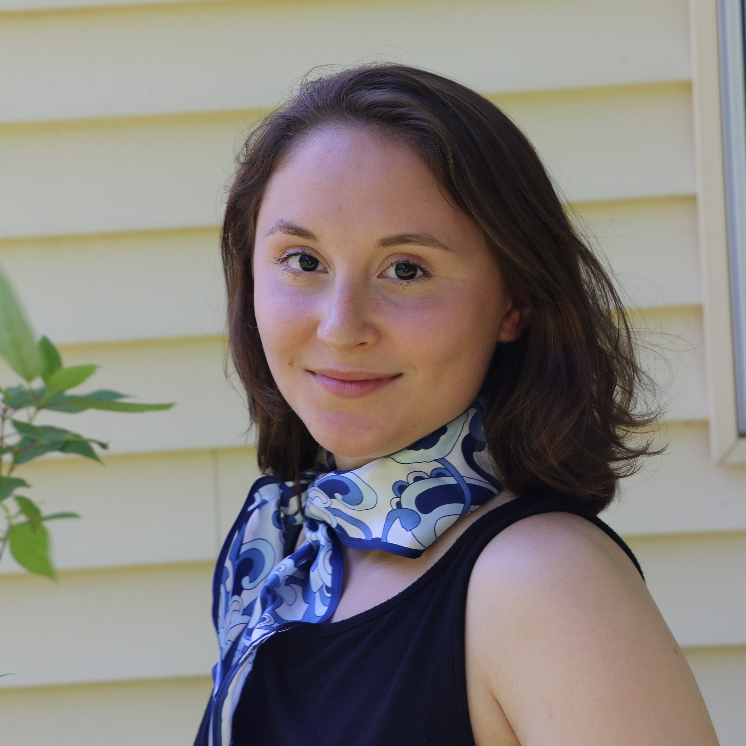 Nina Hahn – Medium
