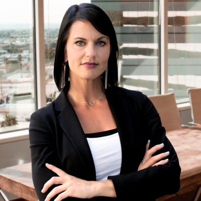 Crys Kelly – Medium