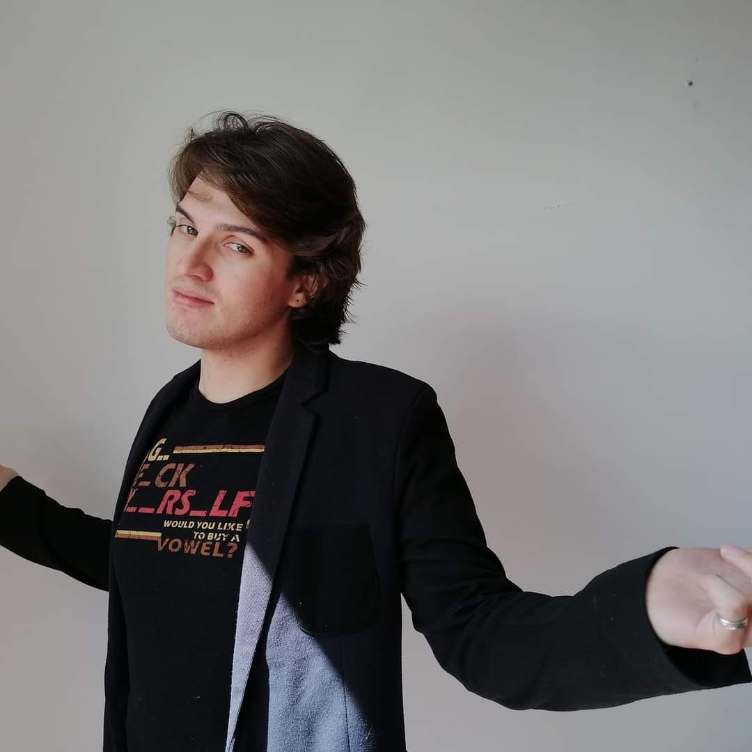 Alejandro Espinosa – Medium