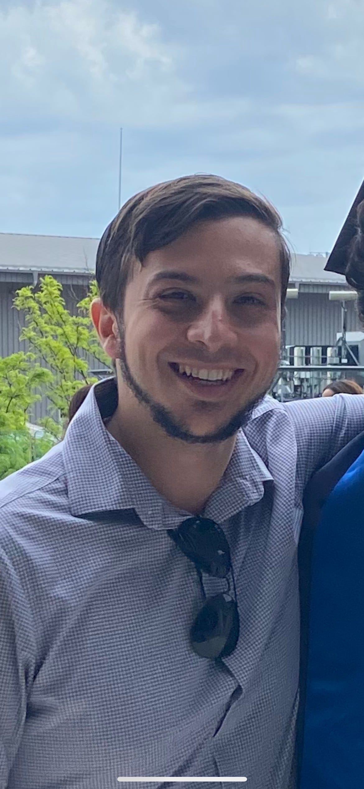 Alex Kennedy – Medium