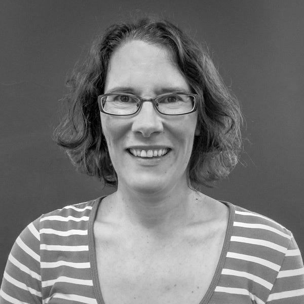 Lisa Farron – Medium