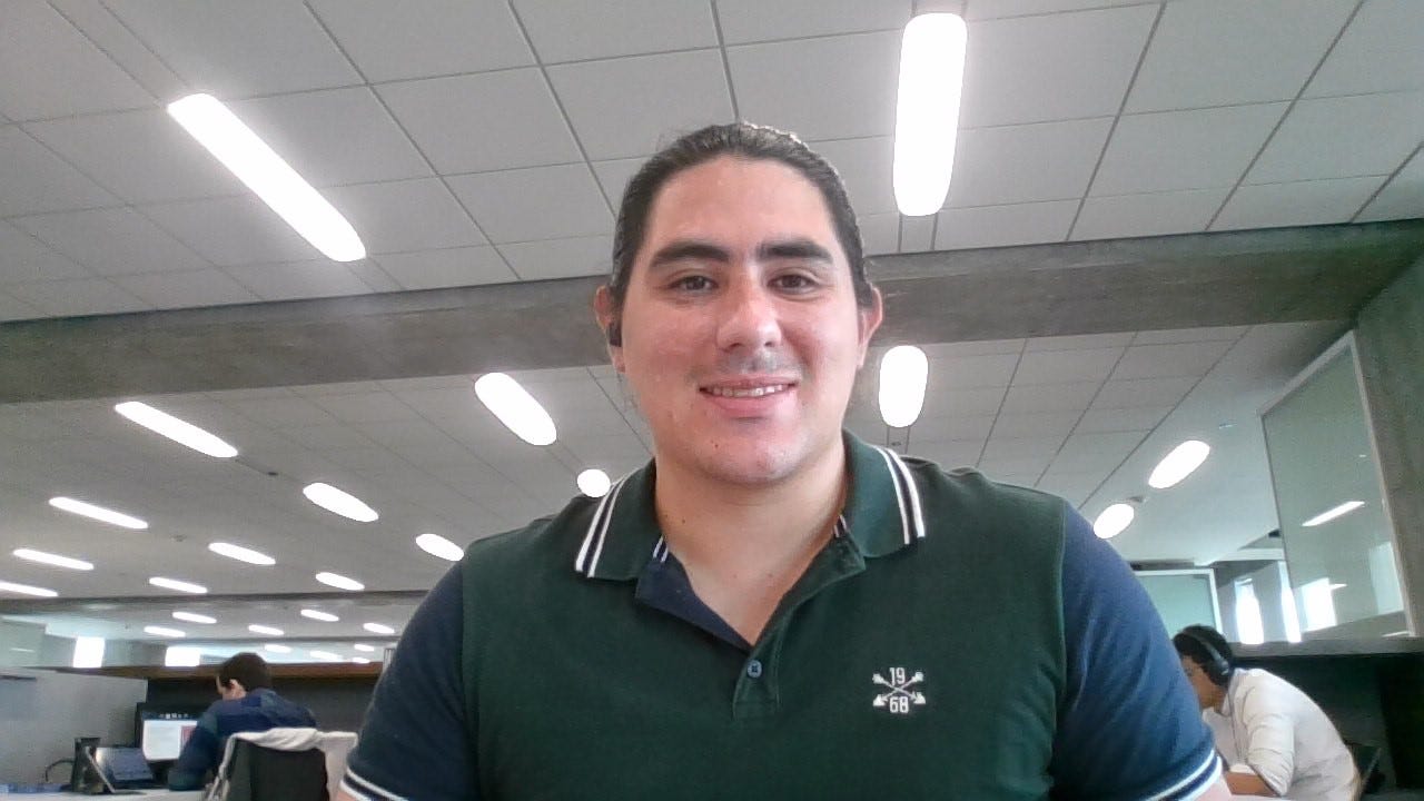 Alexander Toro – Medium