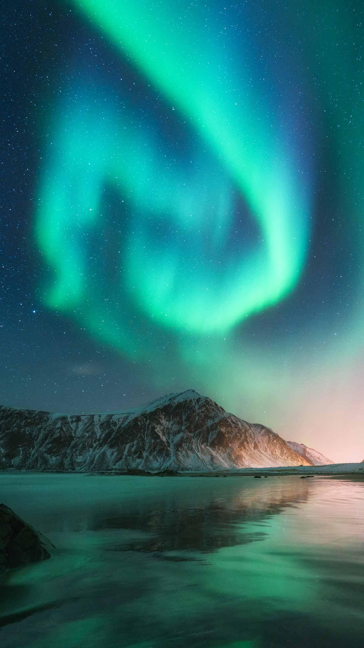 Aurora – Medium