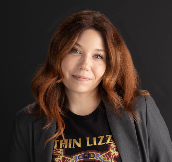 Jennifer Roques – Medium