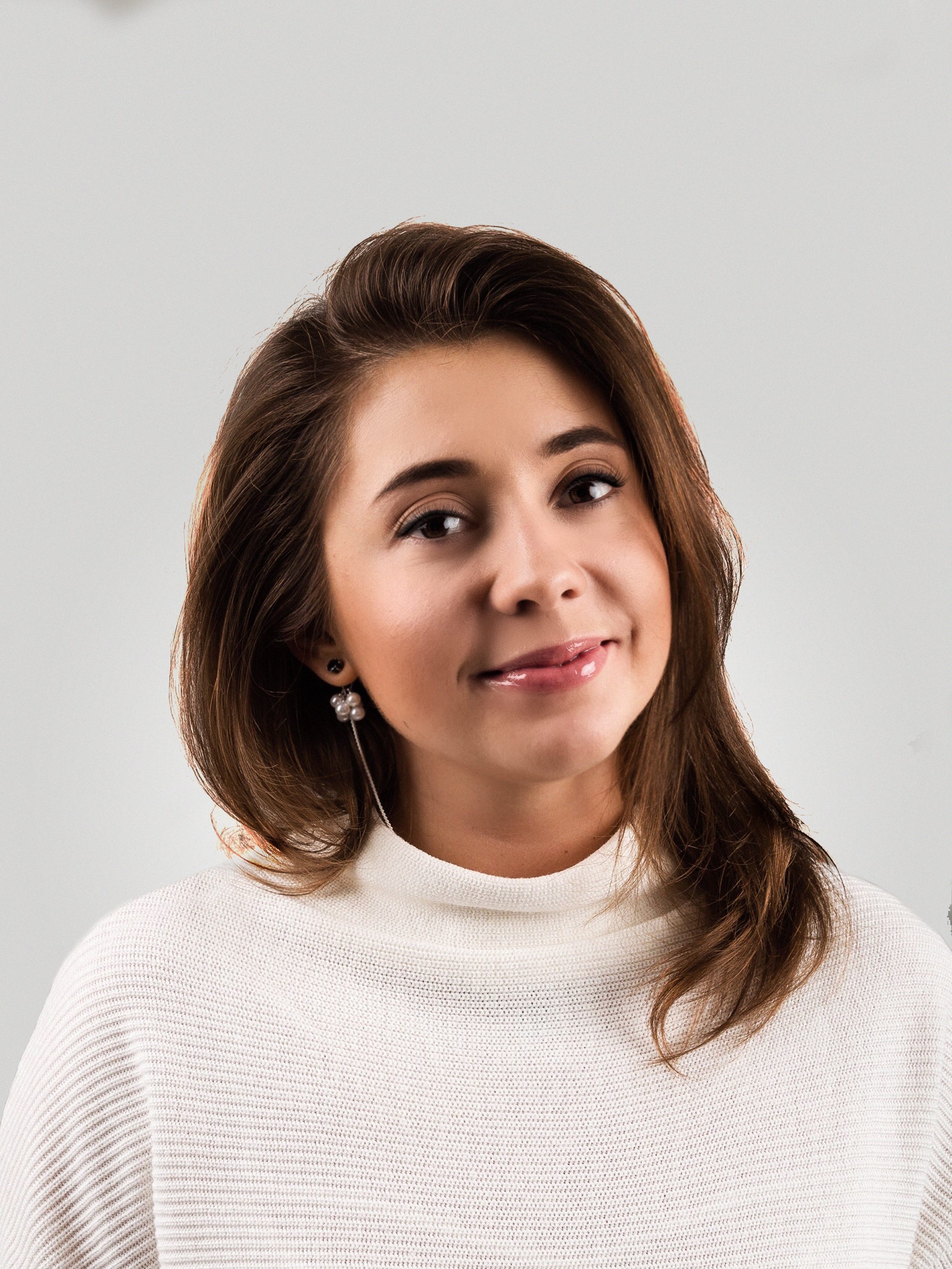 Asya Kovba – Medium