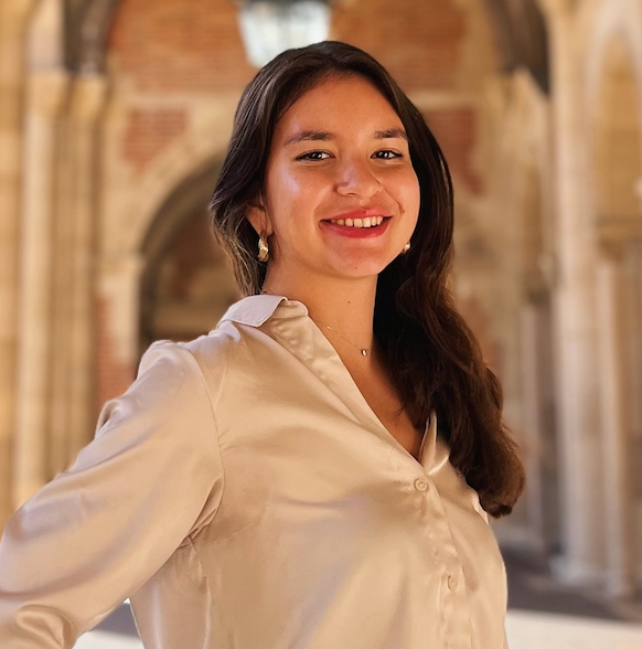 Ella-Rose Hugo – Medium