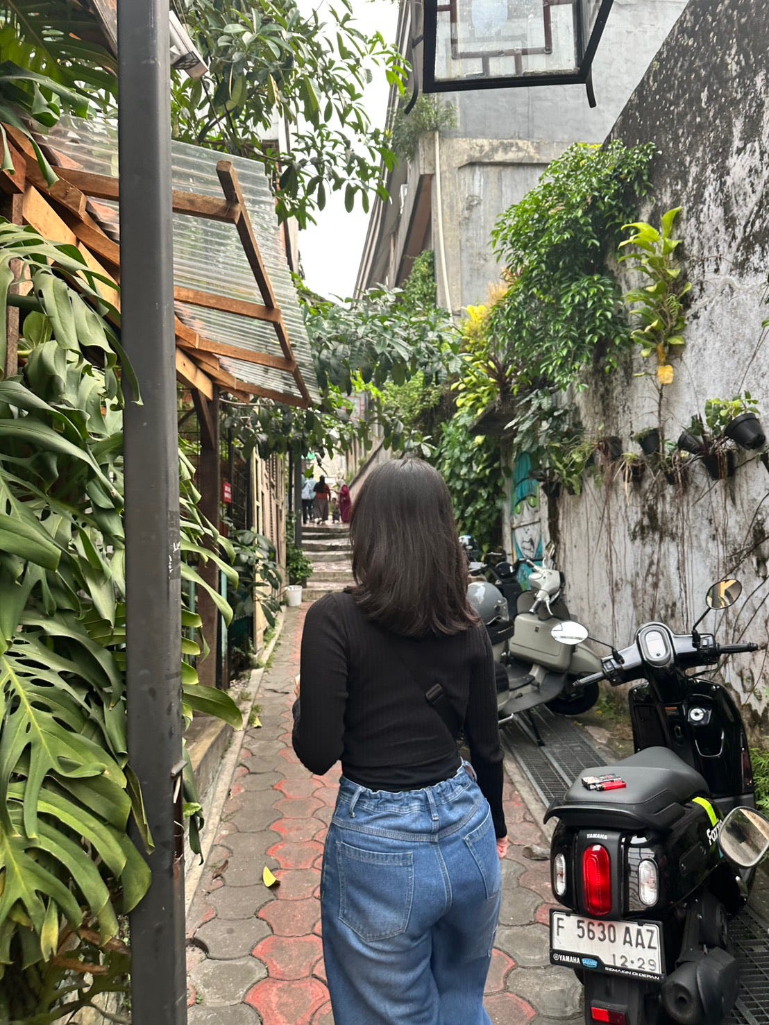 Indira Destania – Medium