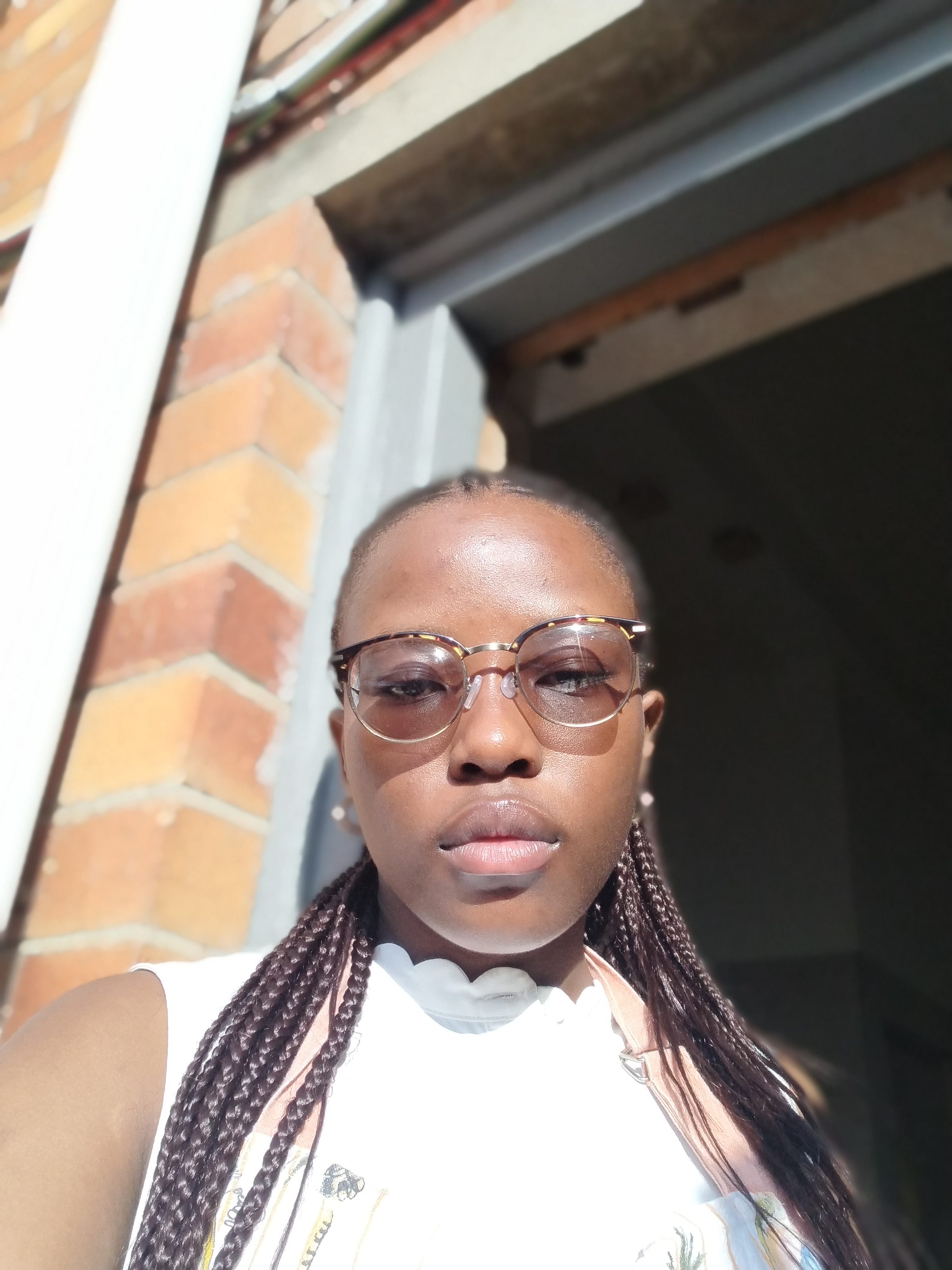 Thandeka Yende – Medium