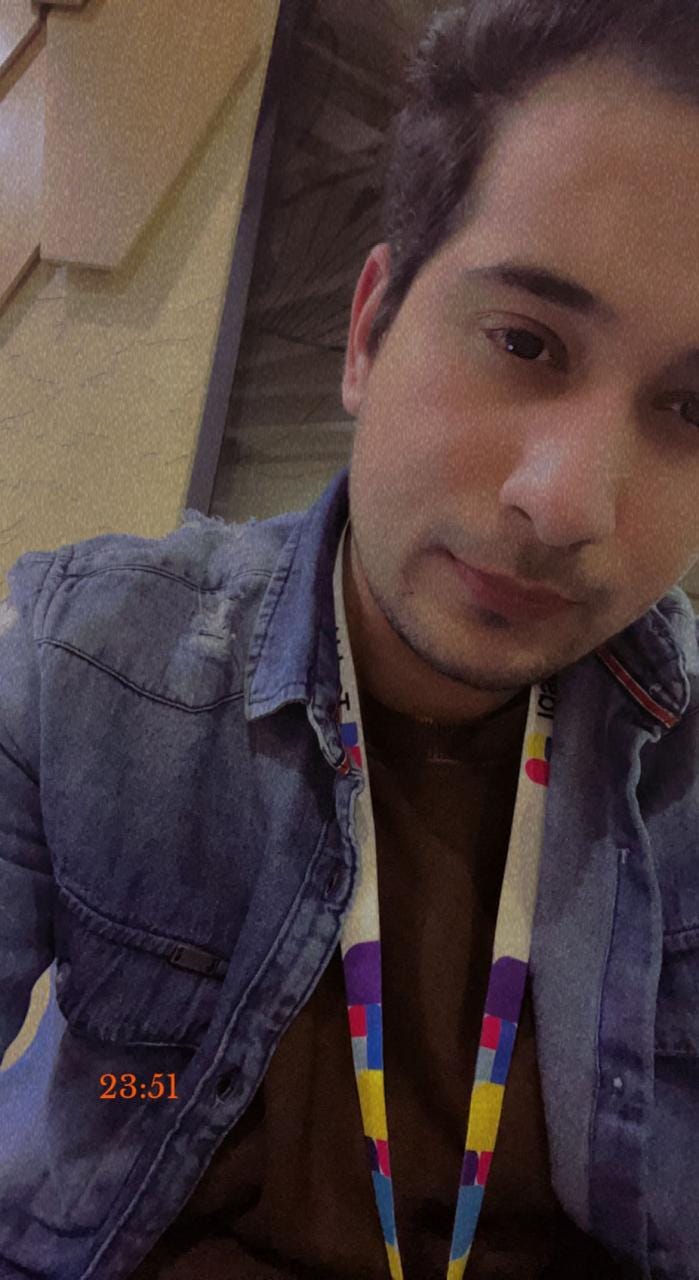 Aamir Mirza – Medium