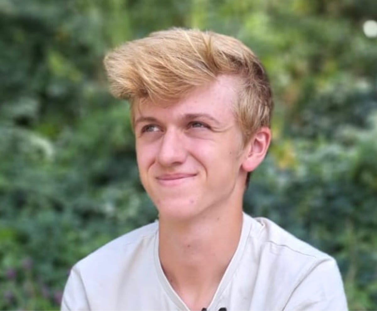 Jelle Van Renterghem – Medium