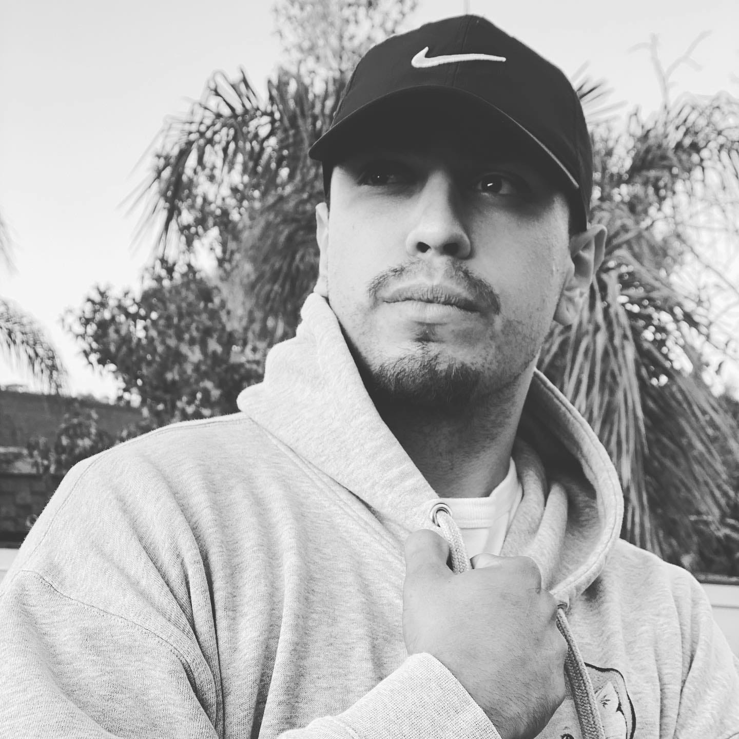 Simon Robledo – Medium