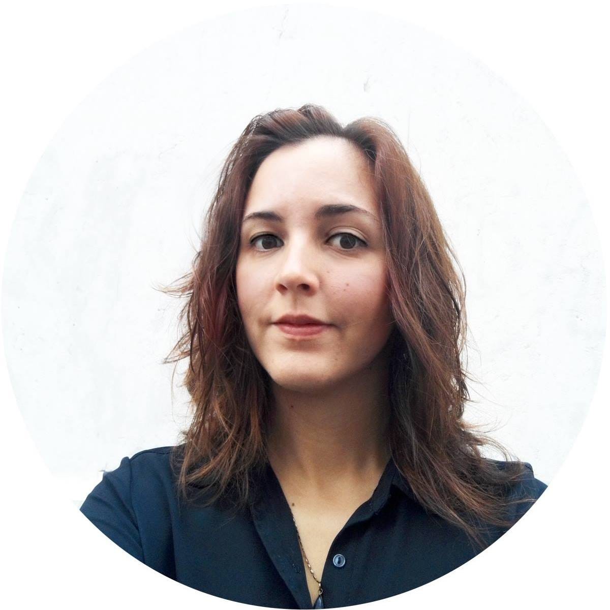 Sara Gago – Medium