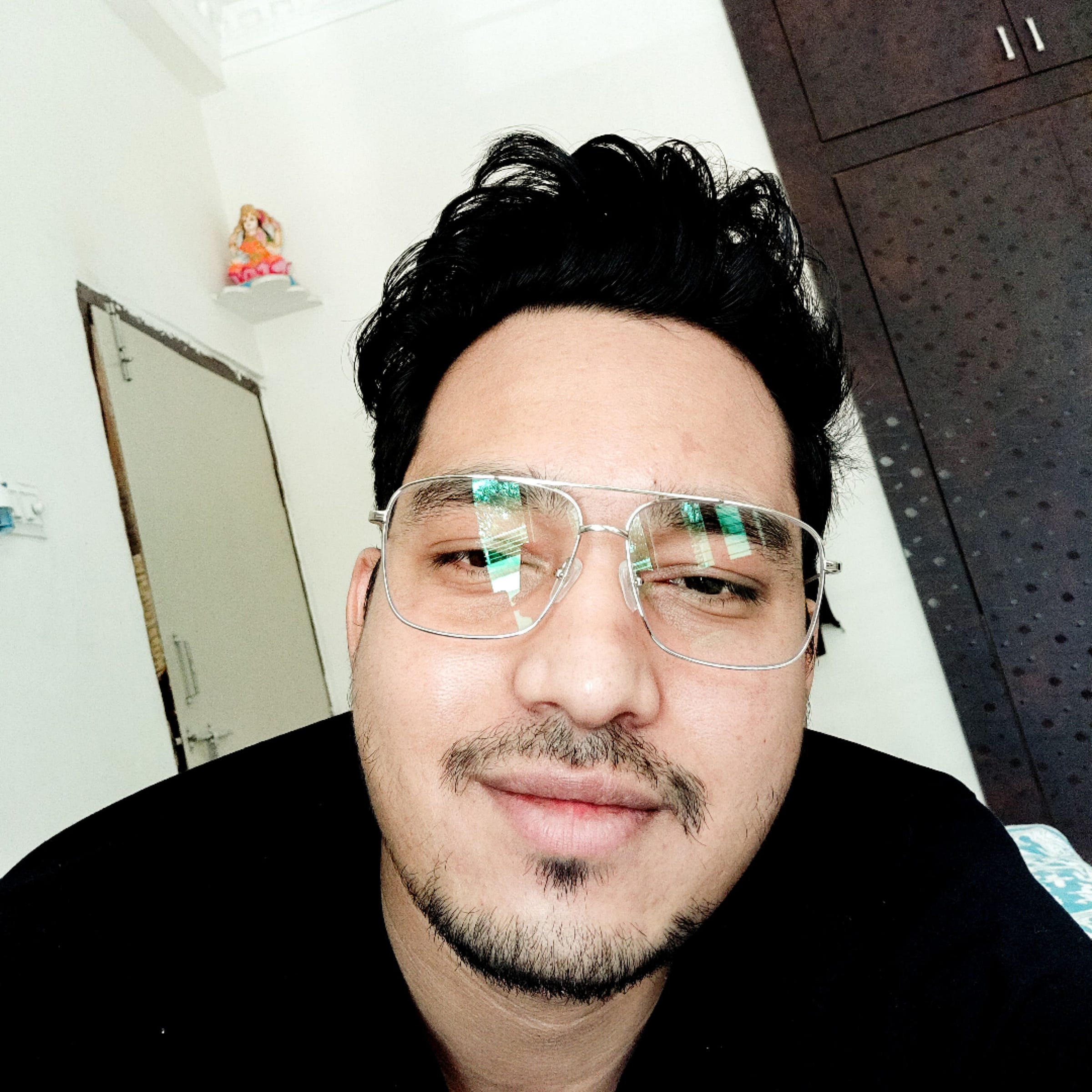 Anand Nimje – Medium