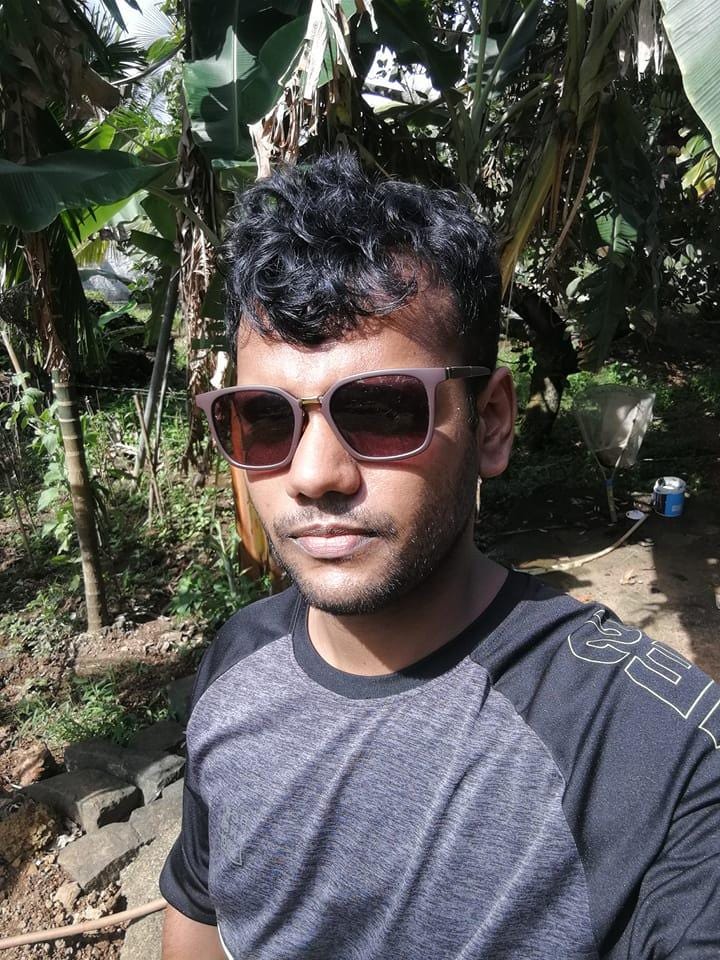 Vivian D'souza – Medium