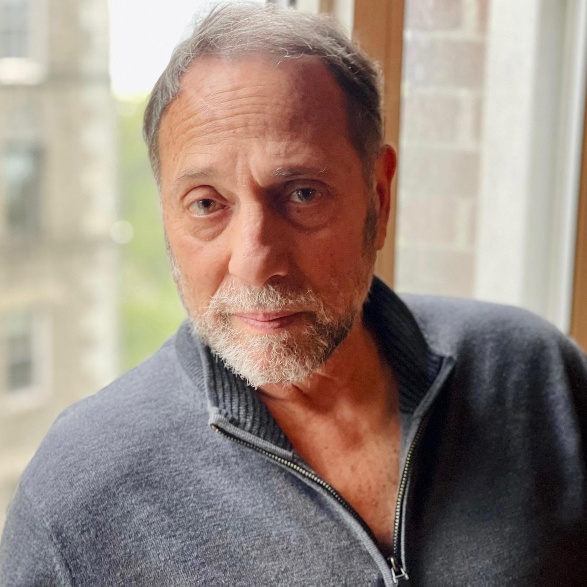 Jack Gold – Medium