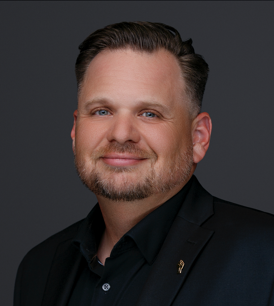 Steve Benedetto – Medium