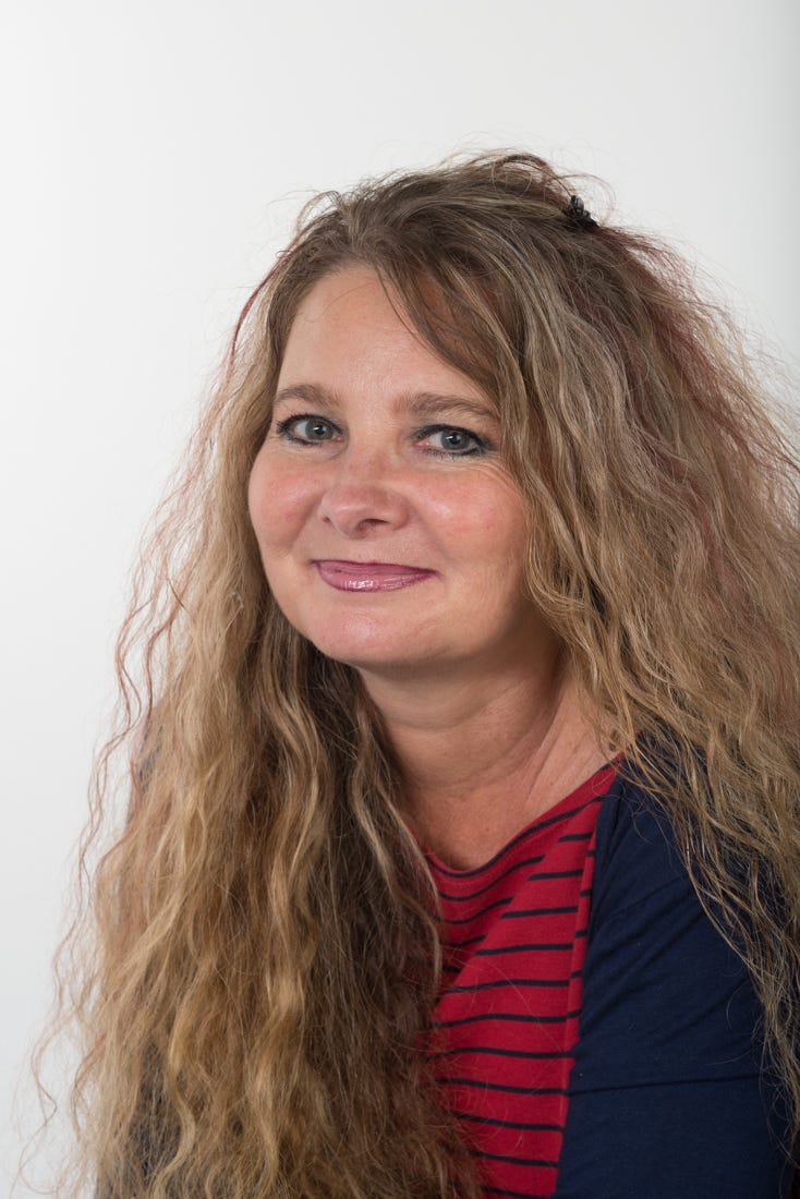 Charlotte D Blignaut – Medium