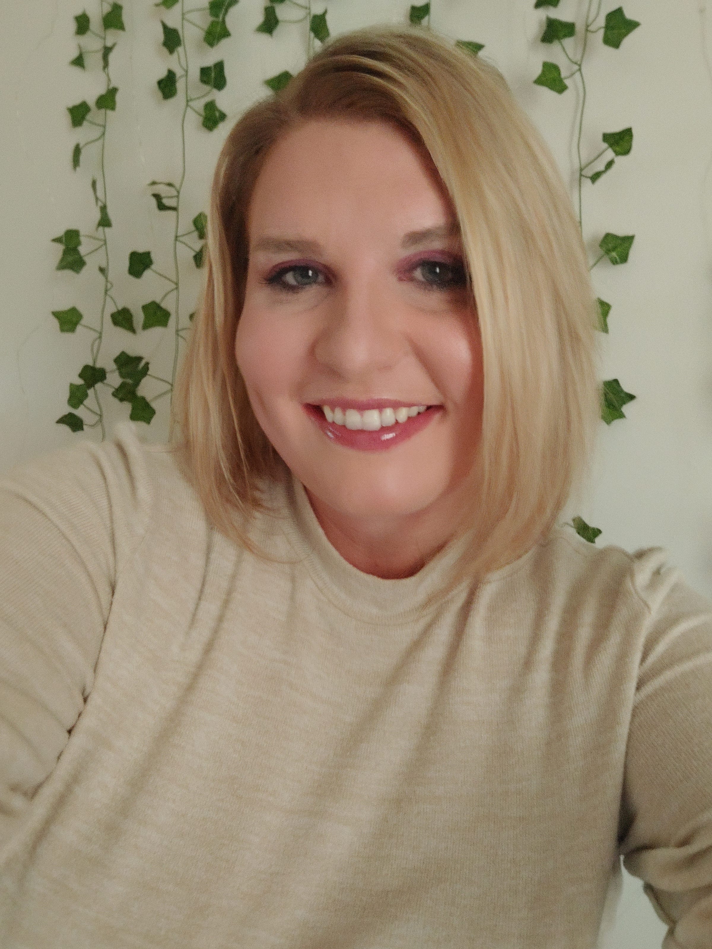 Caroline Oakes – Medium