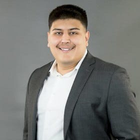 Alejandro Magallanes – Medium