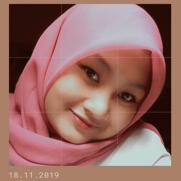 Putri Mellenia Anjelina – Medium