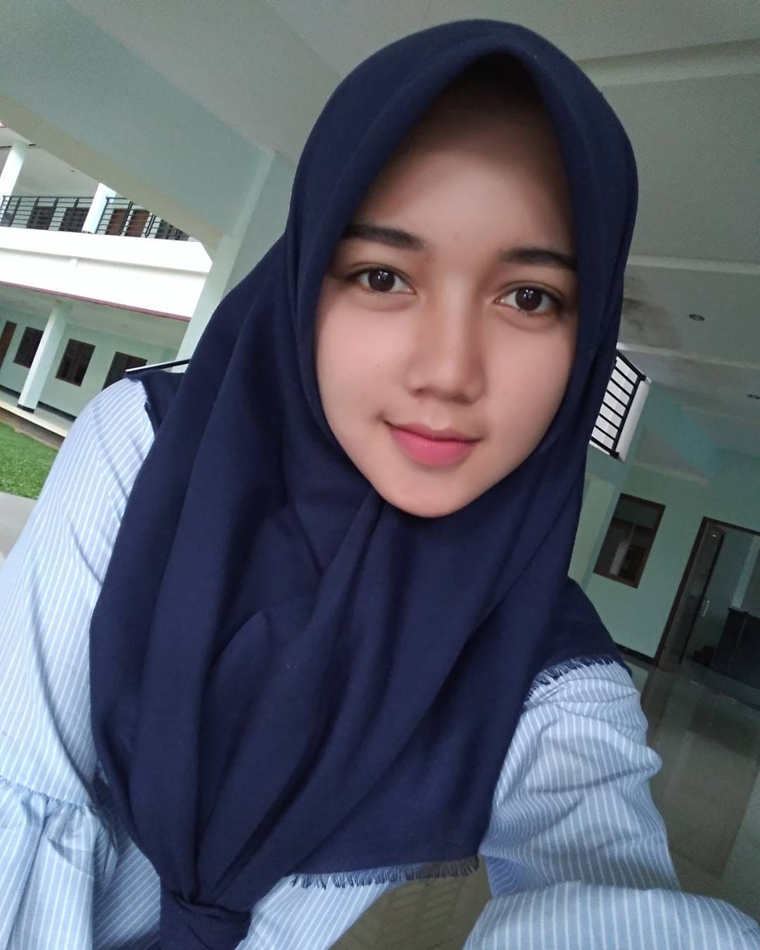 Tita Alaisha – Medium