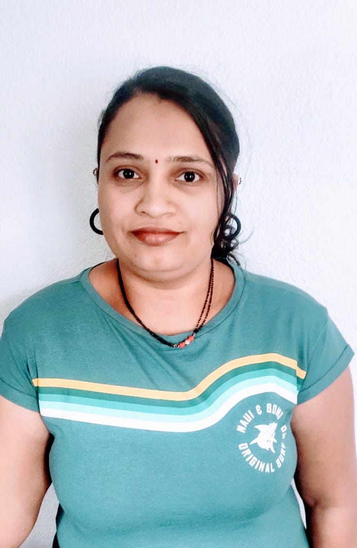 Aarya Deshpande – Medium