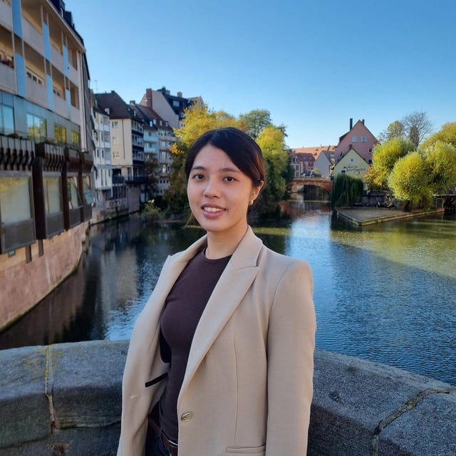 Delphine Lee – Medium