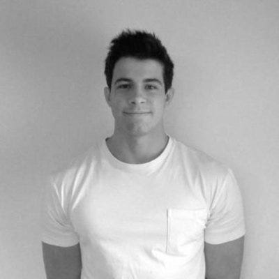 Jonathon Belotti – Medium