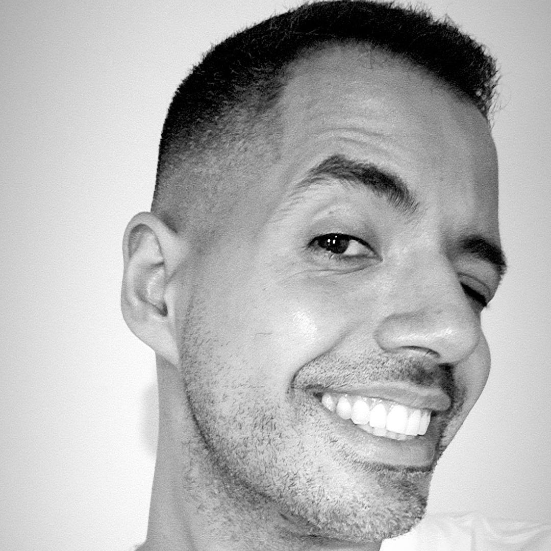 Israel Martins – Medium