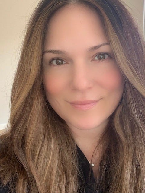 Erika Burke Rossa – Medium