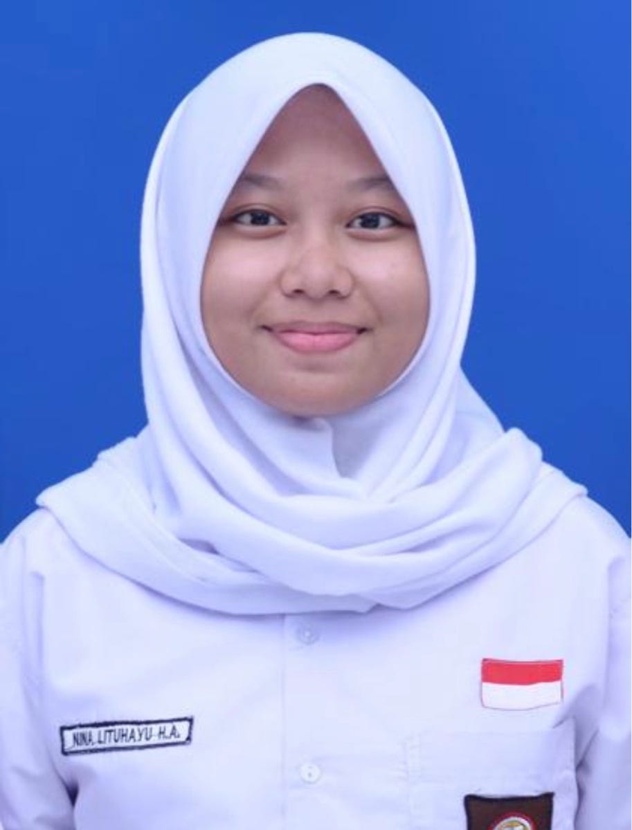 Nina Lituhayu – Medium