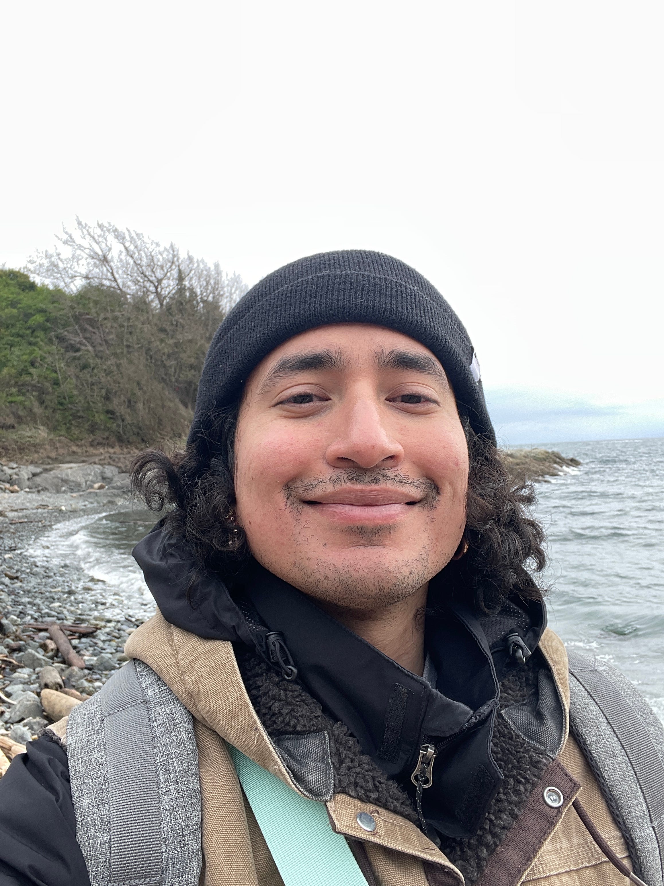 Oscar Velez – Medium