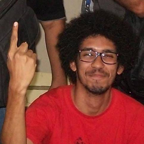 Ivan Oliveira – Medium
