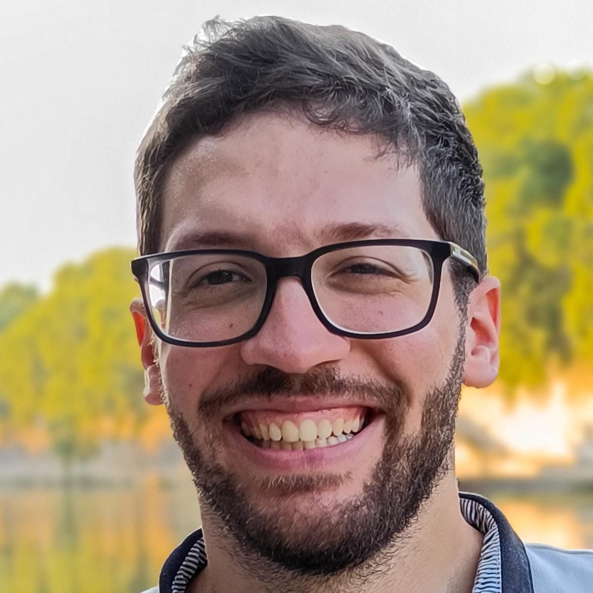 Filipe Lima – Medium