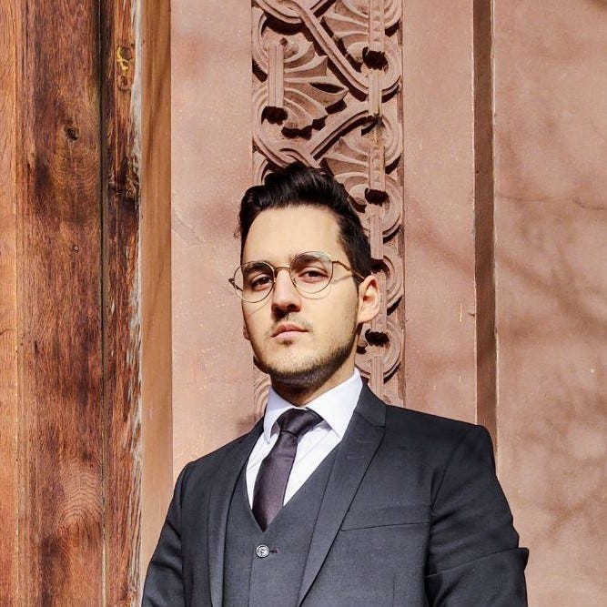 Oliver Stamp – Medium