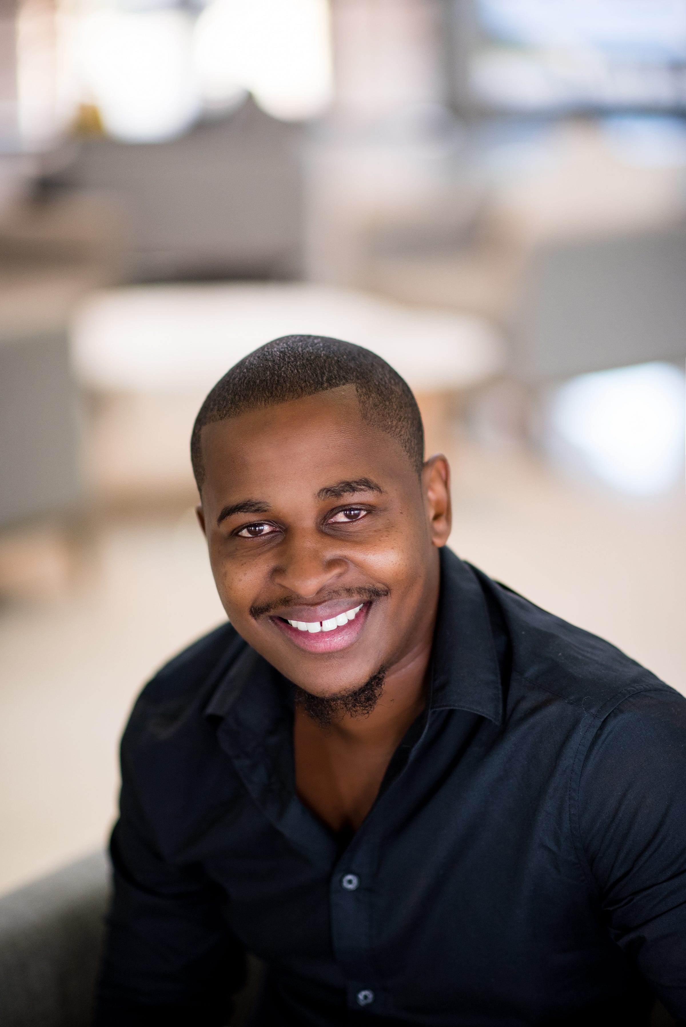 Kolosa Dzingwa – Medium