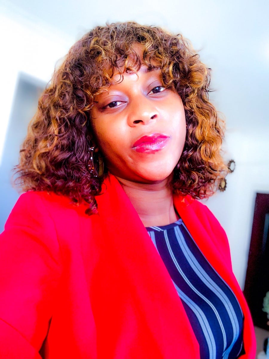 Liseli Kanyanga – Medium