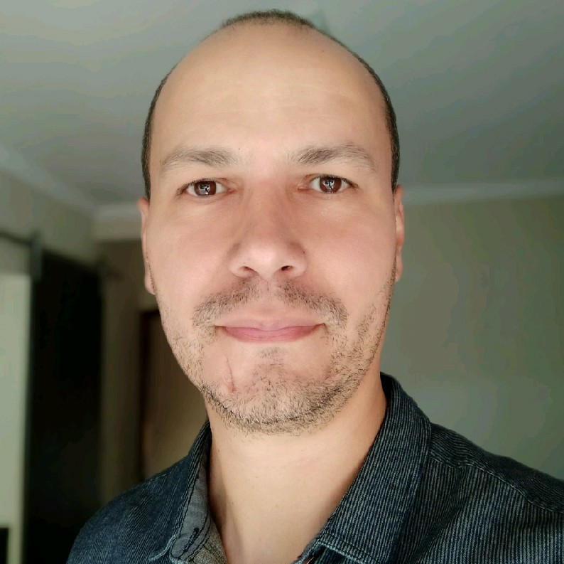 Douglas Barbosa – Medium