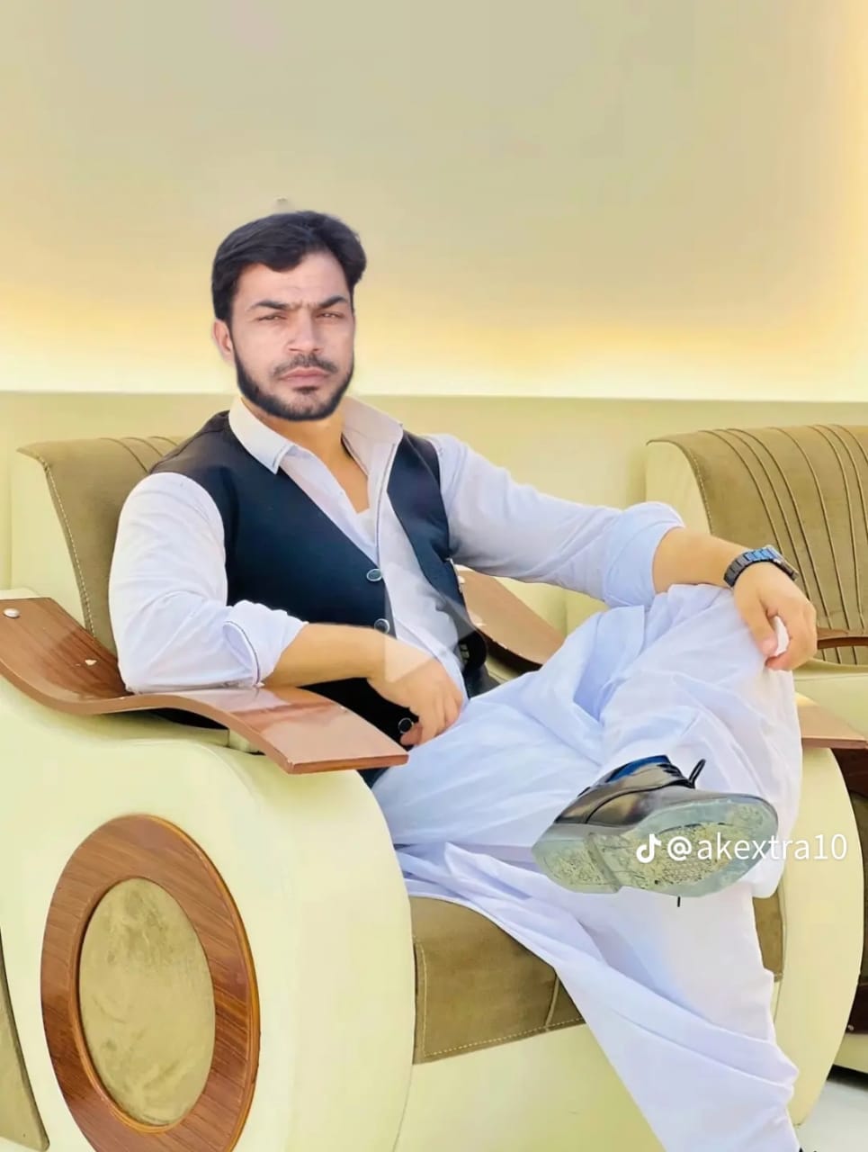 Rafi Ullah Shah – Medium