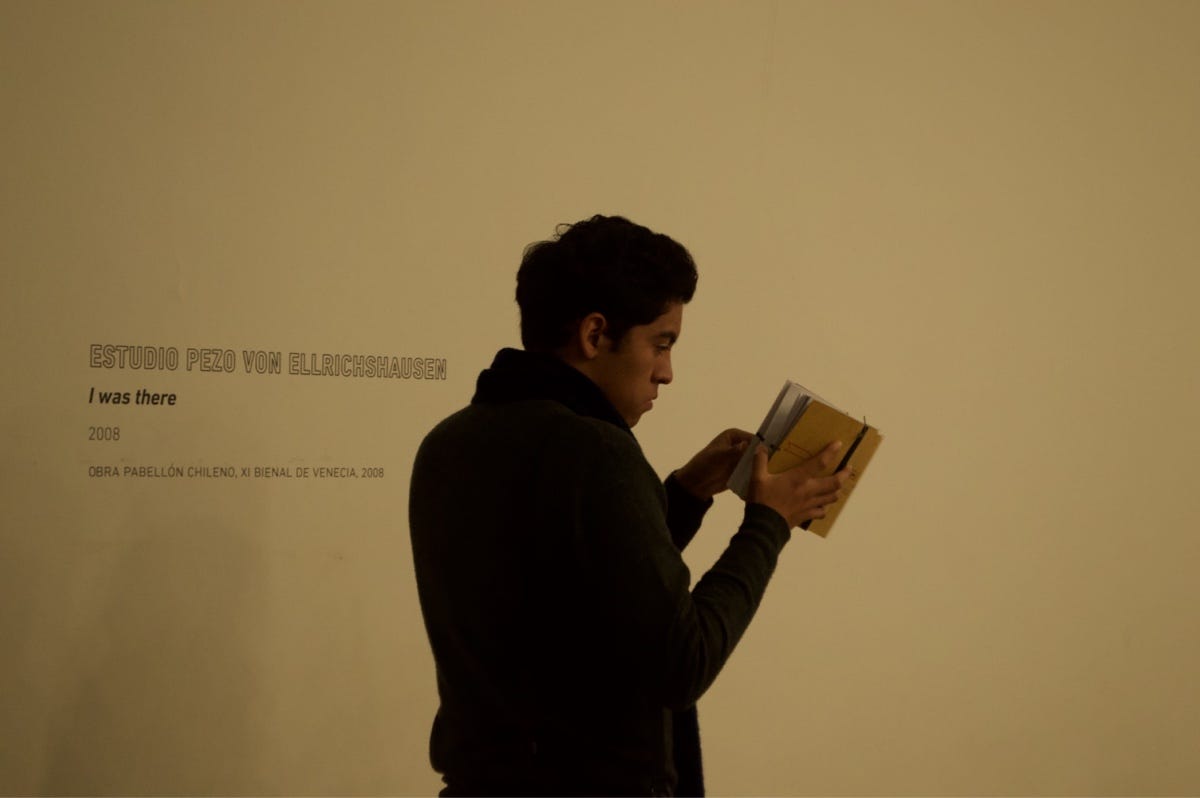 Guillermo Ulloa Zavalla – Medium